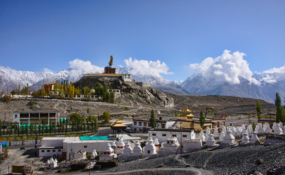 "Diskit Monastery" Billeder – Gennemse 456 stockfotos, vektorer og ...