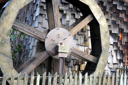 รูปภาพWaterwheel – เลือกดูภาพถ่ายสต็อก เวกเตอร์ และวิดีโอ15,405 | Adobe ...