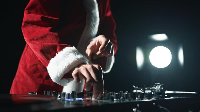 "Santa Dj"-Bilder: Stock-Fotos & -Videos. | Adobe Stock