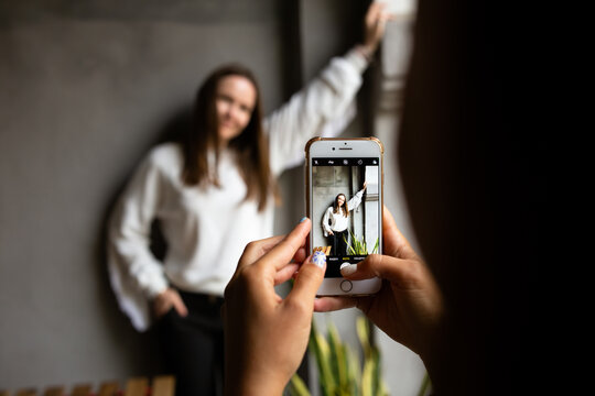 「selfshot」の写真素材 1164件の無料イラスト画像 Adobe Stock
