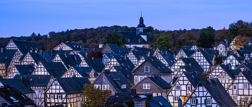 รูปภาพFreudenberg – เลือกดูภาพถ่ายสต็อก เวกเตอร์ และวิดีโอ940 | Adobe Stock