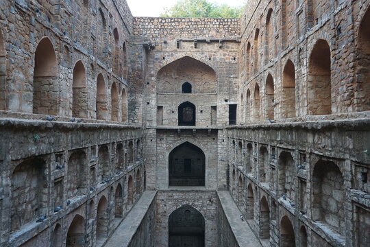 รูปภาพStepwell – เลือกดูภาพถ่ายสต็อก เวกเตอร์ และวิดีโอ2,138 | Adobe Stock