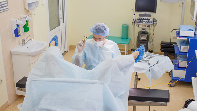 รูปภาพProctologist – เลือกดูภาพถ่ายสต็อก เวกเตอร์ และวิดีโอ1,114 ...