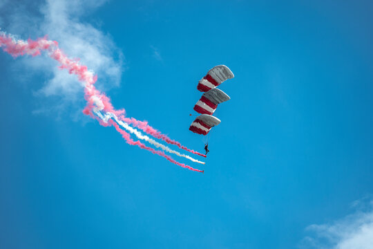 Skydriver Images – Browse 41 Stock Photos, Vectors, and Video | Adobe Stock