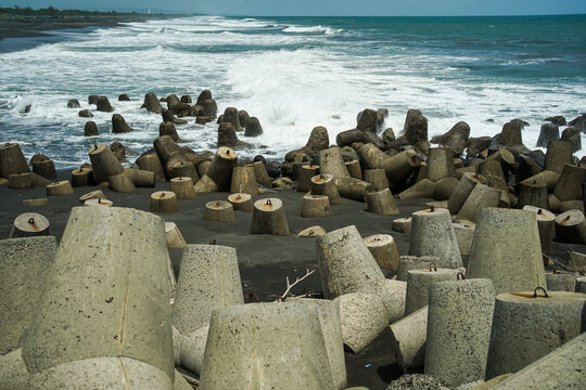 Breakwaters Images – Browse 495,043 Stock Photos, Vectors, and Video ...