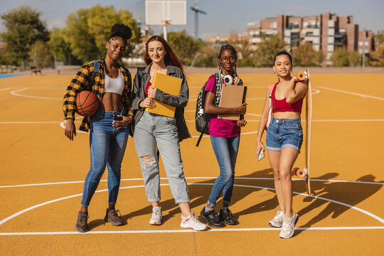 Gruppenbildung Bilder – Durchsuchen 961,185 Archivfotos, Vektorgrafiken ...