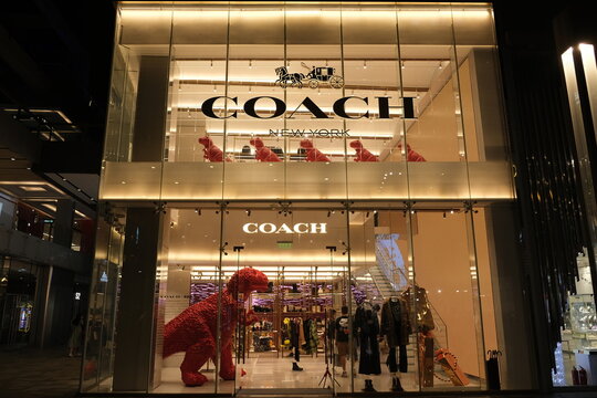 รูปภาพFlagship – เลือกดูภาพถ่ายสต็อก เวกเตอร์ และวิดีโอ15,703 | Adobe Stock