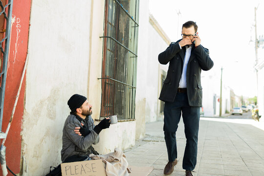 Beggar bilder – Bläddra bland 107,611 stockfoton, vektorer och videor ...