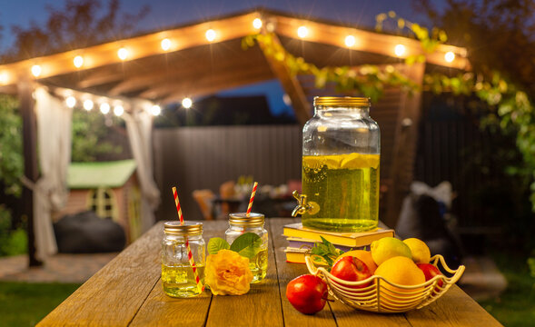 Vintage Lemonade Stand Images – Browse 302 Stock Photos, Vectors, and ...