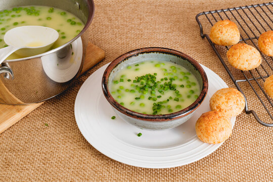 Backerbsensuppe Bilder – Durchsuchen 352 Archivfotos, Vektorgrafiken ...