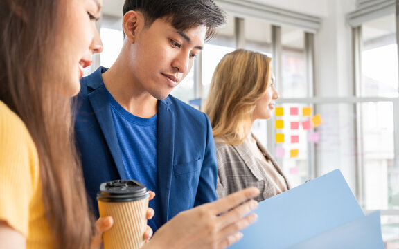 รูปภาพEuphoric – เลือกดูภาพถ่ายสต็อก เวกเตอร์ และวิดีโอ52,714 | Adobe Stock