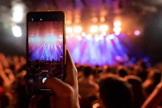 Phone Recording Concert Images – Browse 7,766 Stock Photos, Vectors ...