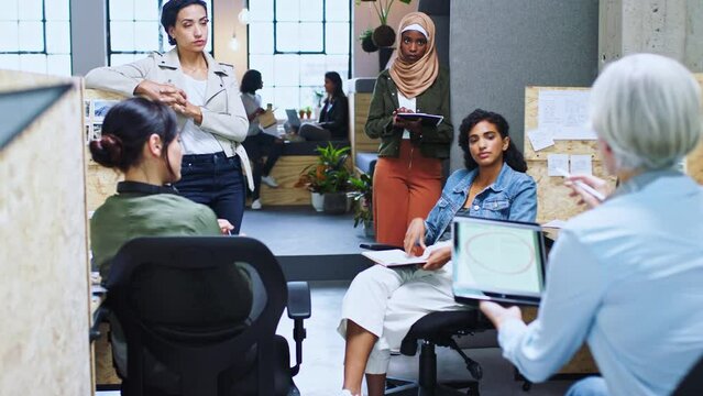 Meeting In Progress Images – Browse 77,169 Stock Photos, Vectors, and ...