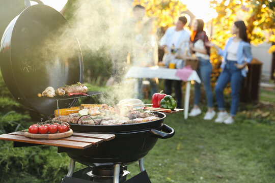 "Grill Bilder – Durchsuchen 1,490,702 Archivfotos, Vektorgrafiken und ...
