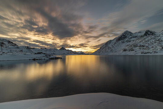 "Lago Bianco"-Bilder: Stock-Fotos & -Videos. | Adobe Stock