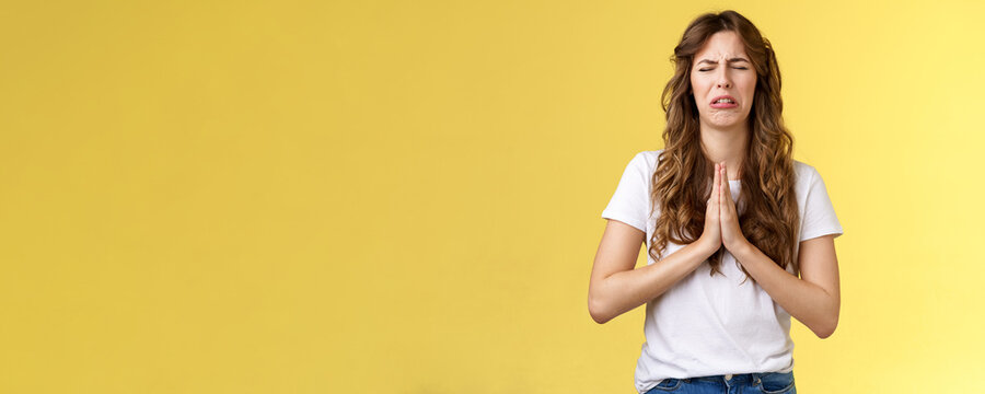 Imagens de Implorar – Explore Fotografias do Stock, Vetores e Vídeos de ...