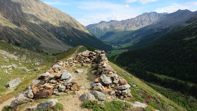 รูปภาพMeran – เลือกดูภาพถ่ายสต็อก เวกเตอร์ และวิดีโอ9,713 | Adobe Stock