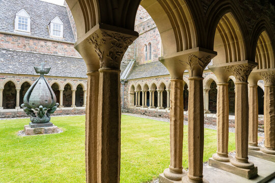 Cloisters Imagens – Procure 3,542 fotos, vetores e vídeos | Adobe Stock