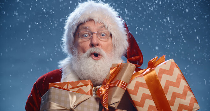 "Santa Gifts" Images – Browse 433 Stock Photos, Vectors, and Video ...