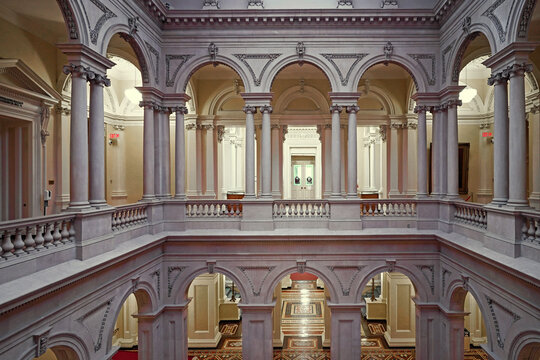 Atrium Bilder – Durchsuchen 174,550 Archivfotos, Vektorgrafiken und ...