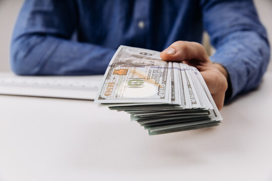 Cash Deal Bilder – Durchsuchen 54,474 Archivfotos, Vektorgrafiken und ...