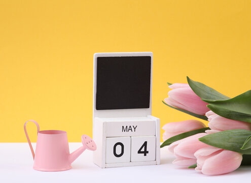 "May Calendar" bilder – Bläddra bland 2,366 stockfoton, vektorer och ...