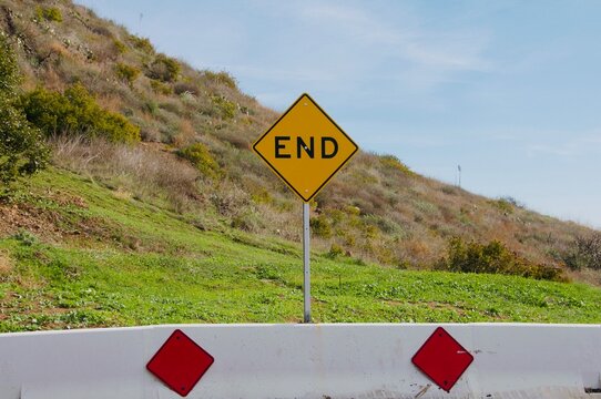 "Dead End Road" Images – Browse 97 Stock Photos, Vectors, and Video ...