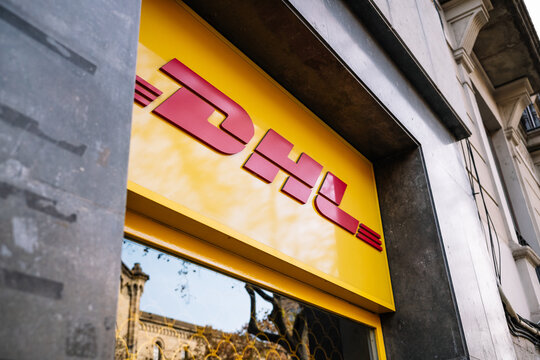 Dhl Bilder – Durchsuchen 2,146 Archivfotos, Vektorgrafiken und Videos ...