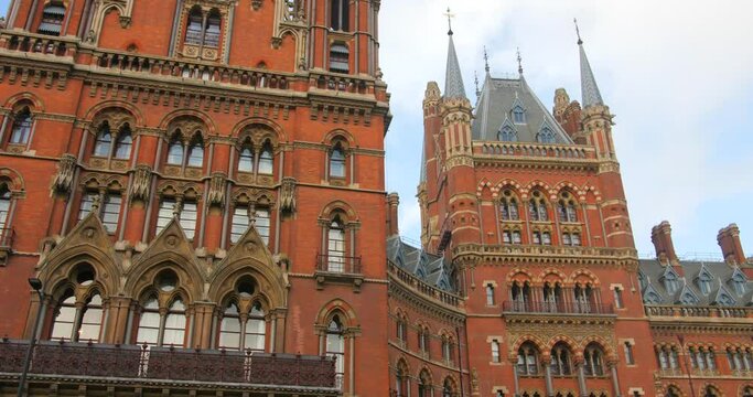 "Saint Pancras" Imagens – Procure 95 fotos, vetores e vídeos | Adobe Stock