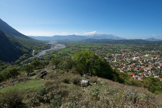 「Konitsa」の写真素材 | 355件の無料イラスト画像 | Adobe Stock