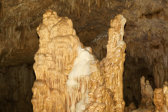 Stalagmit Bilder – Durchsuchen 35,451 Archivfotos, Vektorgrafiken und ...