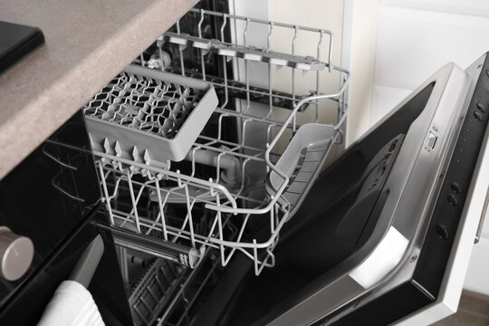 Empty Dishwasher Images – Browse 4,320 Stock Photos, Vectors, and Video ...