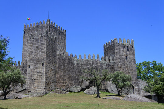 Machicoulis Bilder – Durchsuchen 2,331 Archivfotos, Vektorgrafiken und ...