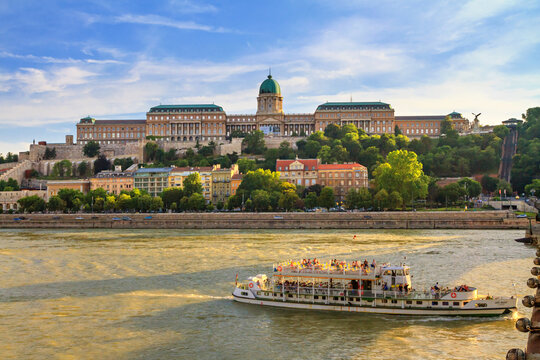 รูปภาพBudavari – เลือกดูภาพถ่ายสต็อก เวกเตอร์ และวิดีโอ271 | Adobe Stock