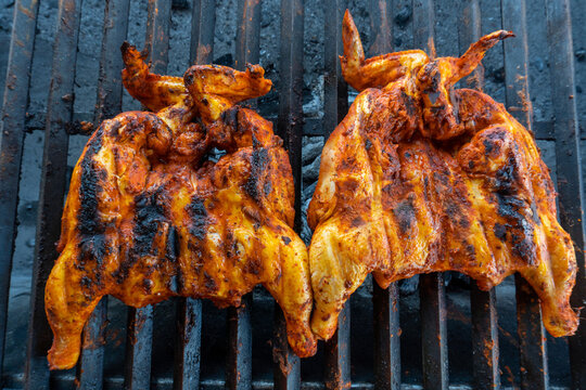 「Pollo」の画像 - 27,622 件の Stock 写真、ベクターおよびビデオ | Adobe Stock