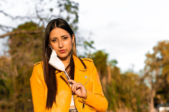 "Taking Of"-Bilder: Stock-Fotos & -Videos. | Adobe Stock