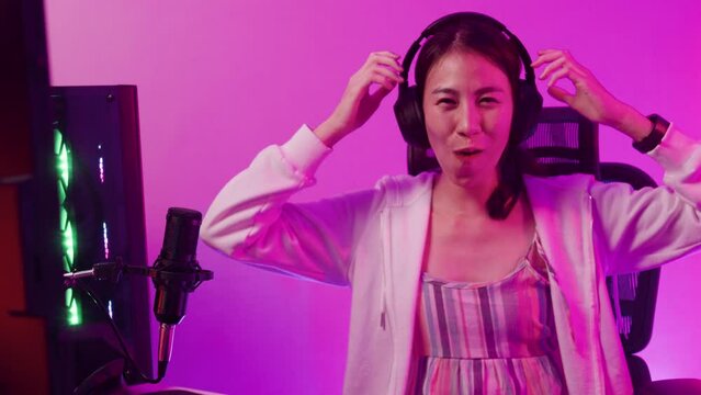 Gloating Images – Browse 1,325 Stock Photos, Vectors, and Video | Adobe ...