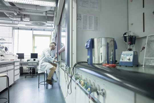 รูปภาพDefecate – เลือกดูภาพถ่ายสต็อก เวกเตอร์ และวิดีโอ241,602 | Adobe ...