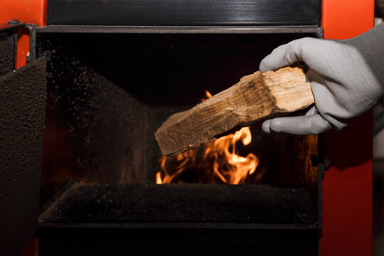 รูปภาพSolid-Fuel – เลือกดูภาพถ่ายสต็อก เวกเตอร์ และวิดีโอ389 | Adobe Stock