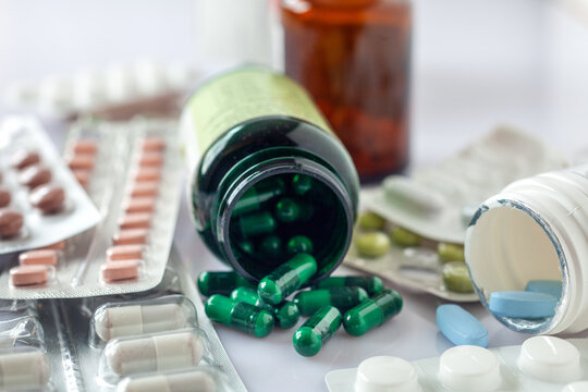 รูปภาพMedikation – เลือกดูภาพถ่ายสต็อก เวกเตอร์ และวิดีโอ4,270 | Adobe ...