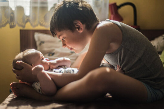 Bruderliebe Bilder – Durchsuchen 178,715 Archivfotos, Vektorgrafiken und Videos | Adobe Stock