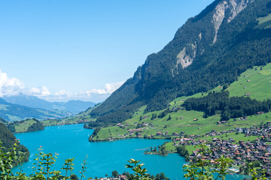 「Lungerersee」の写真素材 | 354件の無料イラスト画像 | Adobe Stock