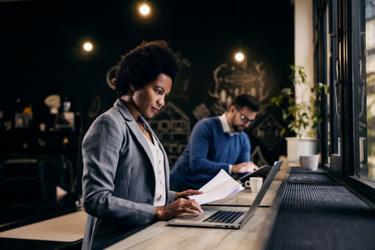 Efficient Woman Bilder – Durchsuchen 15,013 Archivfotos, Vektorgrafiken ...