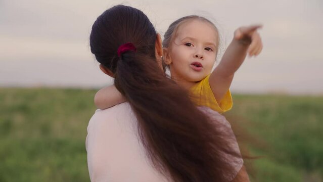 Fosterling Bilder – Durchsuchen 1,366 Archivfotos, Vektorgrafiken und ...