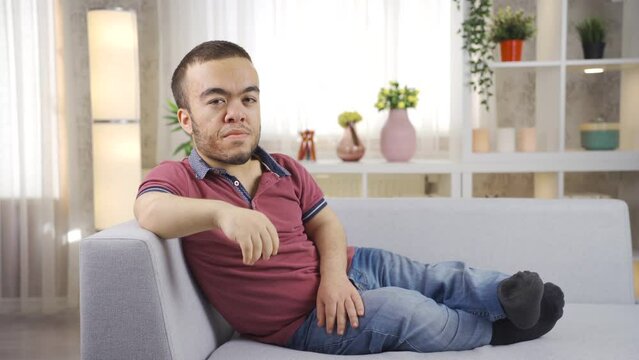 Dwarfism Bilder – Durchsuchen 1,882 Archivfotos, Vektorgrafiken und Videos | Adobe Stock