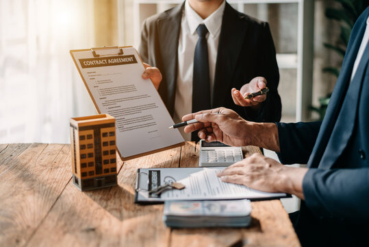 รูปภาพAssessor – เลือกดูภาพถ่ายสต็อก เวกเตอร์ และวิดีโอ2,134 | Adobe Stock