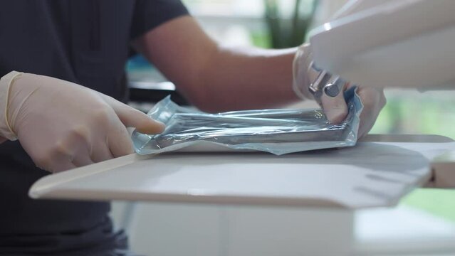 Zahninstrument Bilder – Durchsuchen 119,760 Archivfotos, Vektorgrafiken ...