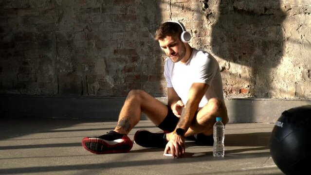 "Well Built" Images – Browse 2,866 Stock Photos, Vectors, and Video ...