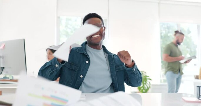 Throwing Paper In The Air Images – Browse 7,561 Stock Photos, Vectors ...