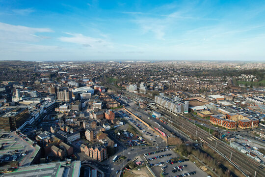 「Luton」の画像 - 6,172 件の Stock 写真、ベクターおよびビデオ | Adobe Stock